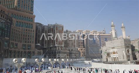 صوره مقربه لساحة الحرم المكي في مكه المكرمه الفنادق الفاخره حول المسجد