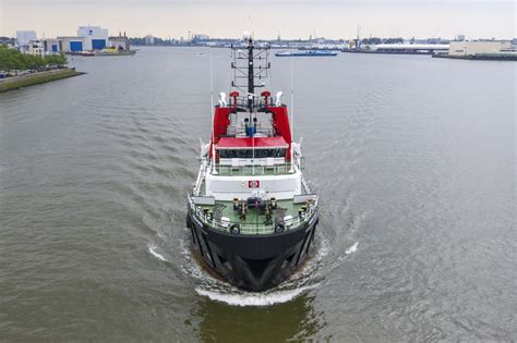The BREMEN FIGHTER Most Powerful Tug In The Boluda Towage Fleet Now