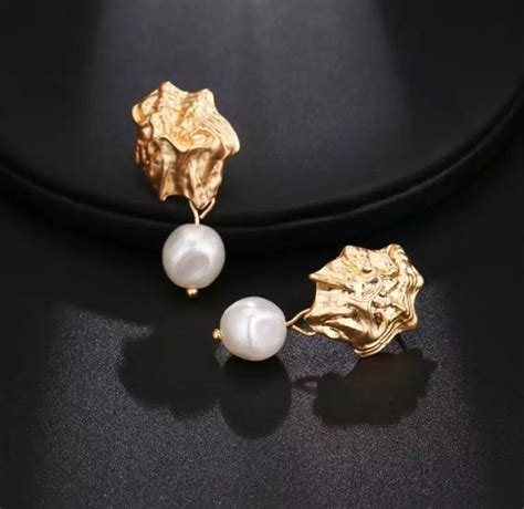 Красивые серьги сережки — цена 129 грн в каталоге Серьги Купить аксессуары по доступной цене на