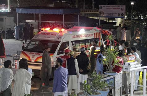 Afghanistan Und Pakistan Tote Und Verletzte Nach Schwerem Erdbeben