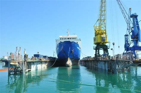 Used Floating Dry Dock 4500 Tonne Lifting Capcity For Sale In Asia