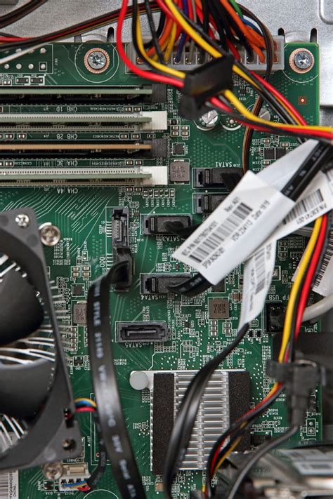 Hpe Proliant Ml10 Gen9 Tower Server 837826 421 Cjeds Miscellaneous