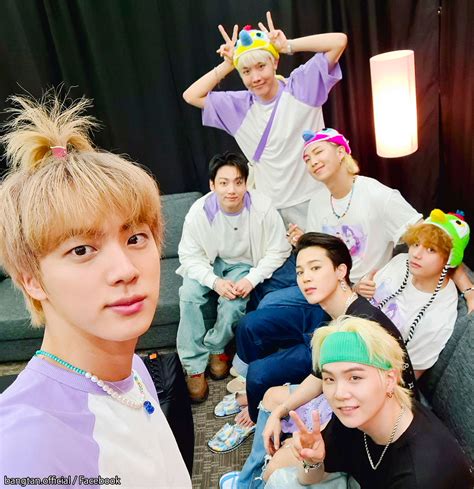 Bts、ジンのお願いを叶えるために一致団結！「〇〇して〜」とおねだりする長男を見てみんなで協力・・ グループの仲の良さが伝わってくる