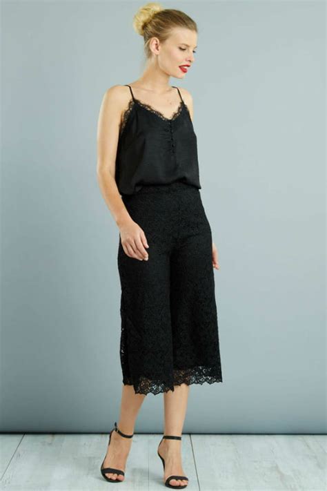 Jupe Culotte En Dentelle De Kiabi