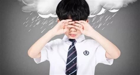 西安脑康心理医生：孩子抑郁的表现，可不止是情绪低落 哔哩哔哩