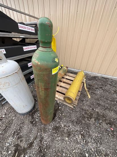 Oxygen Torch Tank Steel Industrial Cylinder Heavy Construction