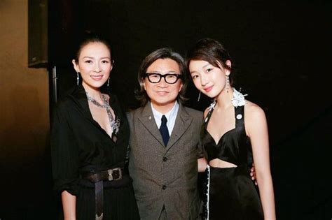 謀女郎難得同框，誰的氣場強？周冬雨這小表情比她衣服還有意思呢 每日頭條