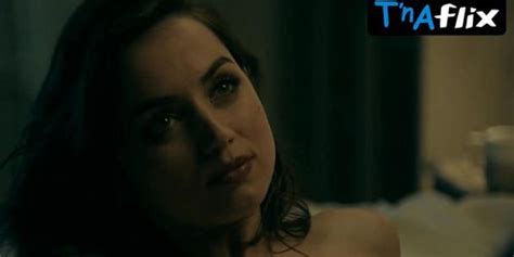 Ana De Armas Breasts Scene In Ghosted Tnaflix Com