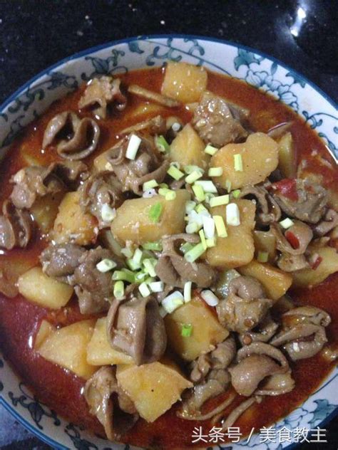 2分鐘教你做紅燒肥腸，香辣入味，吃一塊讓你這輩子都記住的美味 每日頭條