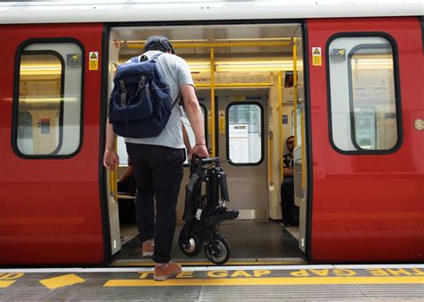 A Bike Electric Features Rechargeable Motor