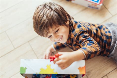 7 comportamentos indicados para lidar o autismo Boletim Saúde
