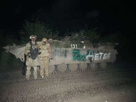 新台灣國防軍事網 最新消息指出：一輛俄軍 Bmp 2 步兵戰車 在扎波羅熱州的胡利亞波爾被烏克蘭軍方俘獲！