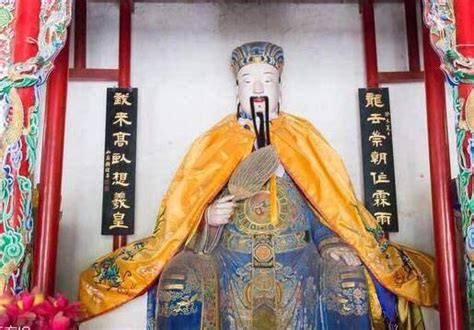 多數人都只知臥龍鳳雛得一可安天下 其實重要的是後面那句 每日頭條