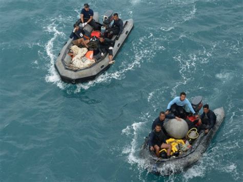 Indonesia Says Pings Detected In Search For Airasia Jets Black Box