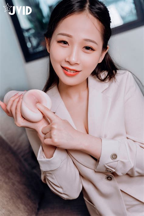 Jvid 婕咪 Juice 飛機杯到府推銷員 Cup2d