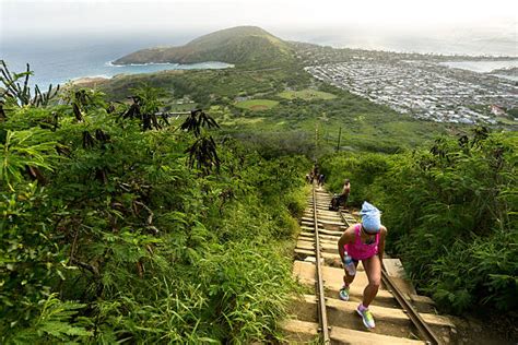 Koko Head Fotos Banco De Imagens E Fotos De Stock Istock