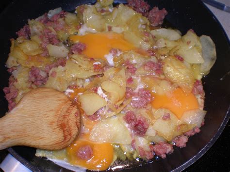 cocinaros Huevos rotos con patatas y jamón
