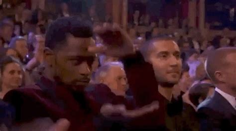 Audience Clapping 