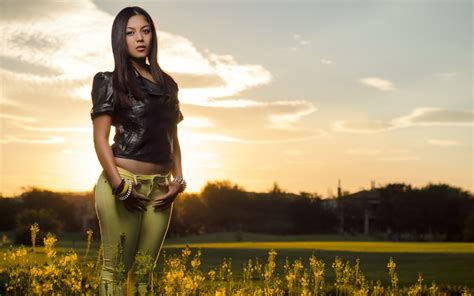 Красивых Девушек На Рабочий Стол 56 фото