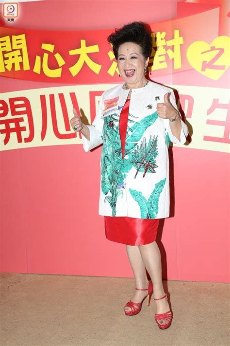 黎小田送花孫耀威獻吻 薛家燕恨搵伴侶｜即時新聞｜繽fun星網｜oncc東網