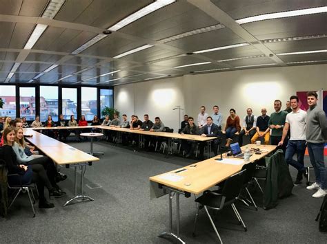 Exkursion Einblicke Bei Siemens Healthineers In Erlangen