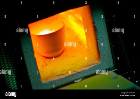Zinc Ethanol And Polyvinyl Butyral Pvb Are Fused In A Melting Pot To
