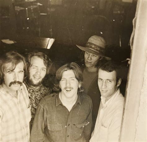 Elizabeth Interview Where Baroque Meets Psych Its Psychedelic