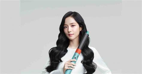 Blackpinks Jisoo Takes On A Stylish Role As Dyson Ambassador Alvinology