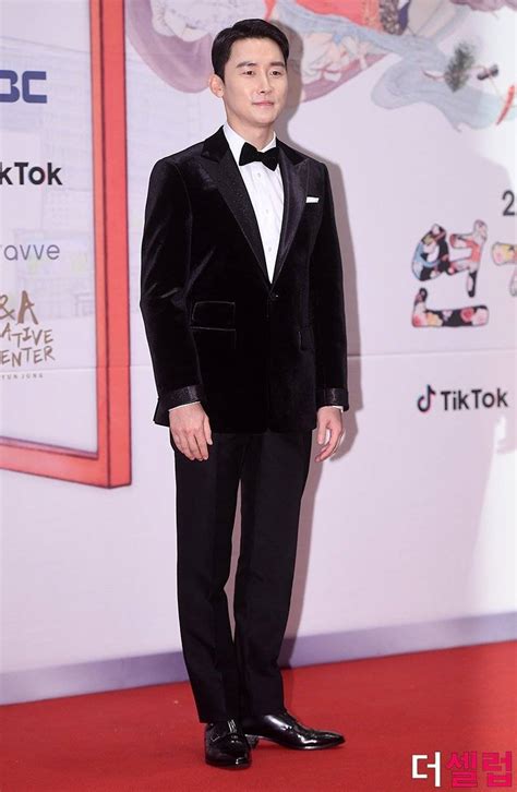 Kim Jun Han Picture 김준한 Hancinema