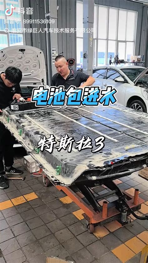 颱風天很常出現有人把電動車當水陸兩用艇的新聞，說什麼電動車沒有引擎不怕水。 電池模組有ip68防水防塵，理論上可以浸入1公尺的水。但電機防水嗎