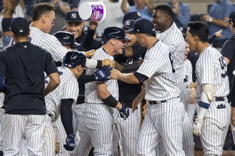 Watch Yankees Josh Donaldson Clubs Walk Off Grand Slam Vs Rays