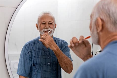 5 maneiras de cuidar da saúde bucal do idoso Blog Viva O seu