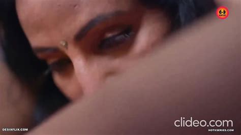 Jasmine With Her Fan Eporner