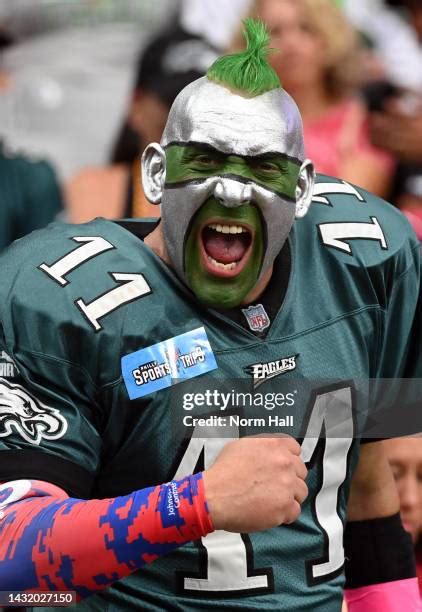 Philadelphia Eagles Fans Photos And Premium High Res Pictures Getty
