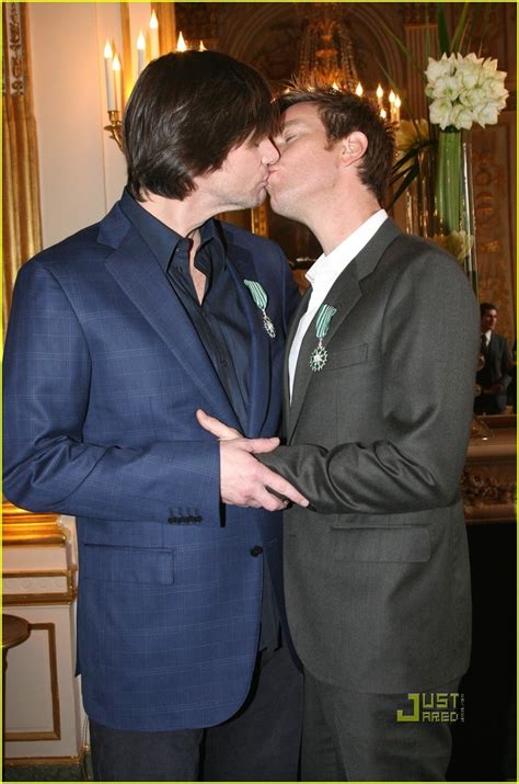 Jim Carey And Ewan Mcgregor Gay Celebrity Kisses Photo 15143510