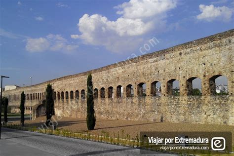Acueducto de San Lázaro y Termas romanas