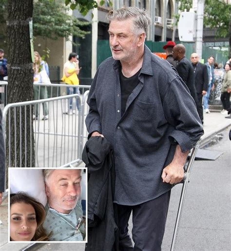 After Surgery Alec Baldwin Finally Appeared In Public With A Cane And