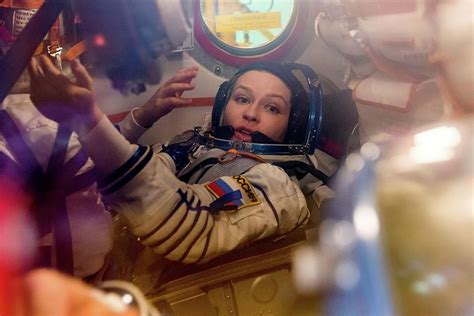 Зрители могут оценить «Вызов — первый фильм снятый в космосе