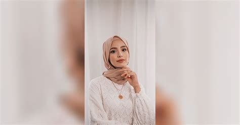 Super Simpel Tutorial Hijab Layer Anggun Menutup Leher Id