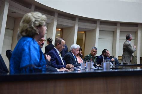 FOTOS Veja Como Foi A Posse Do Governador Jorginho Mello Portal