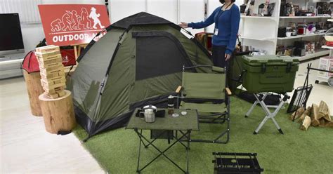 東大阪発、キヤンプ道具が大活況 独自製品開発、ec活用に注力 ものづくりの町の中小企業が相次ぎ参入（12ページ） ZakⅡ