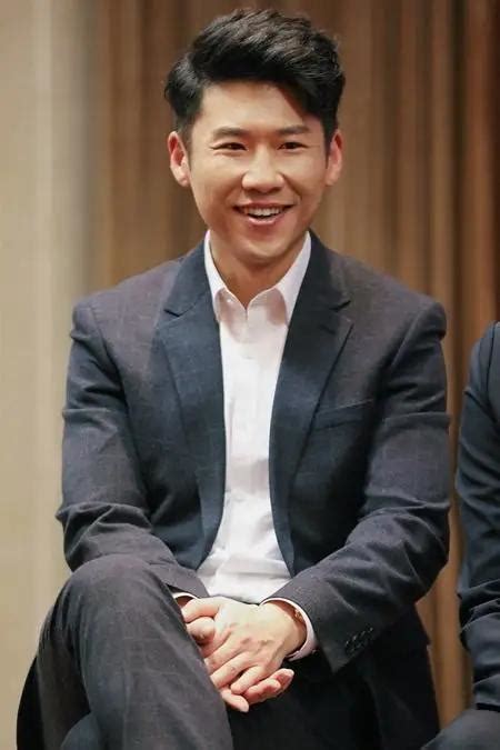 “司命星君”王骁：出身演艺世家的海归学霸，却跑了14年龙套？ 每日头条