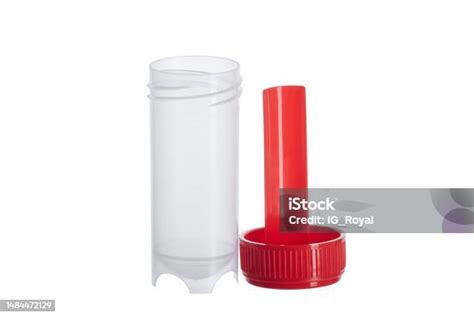생체 재료 채취용 일회용 용기 소변 및 대변 샘플용 개봉 용기 의료 실험실 장비 대변 및 소변 분석용 투명 멸균 의료 용기 빨간 뚜껑 0명에 대한 스톡 사진 및 기타 이미지