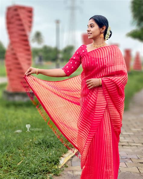 Vidya Vijayakumar Added A New Photo Vidya Vijayakumar
