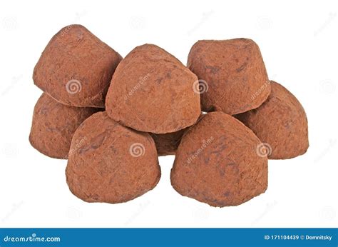 Trufas De Chocolate Aisladas Sobre Fondo Blanco Imagen De Archivo Imagen De Amargo Romance