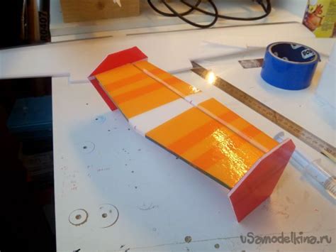 Модели самолетов для воздушного боя Потолочная плитка Деревянные бруски Пластиковые бутылки