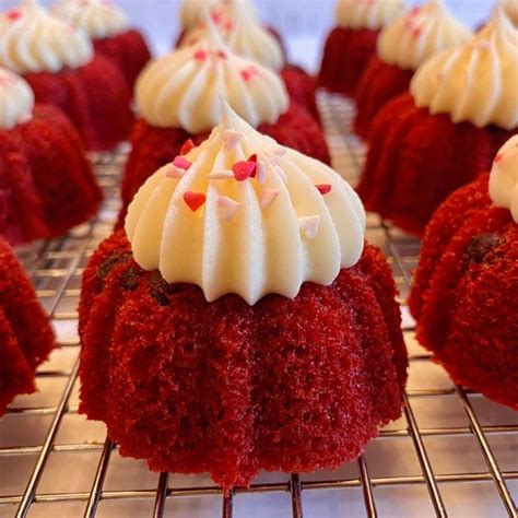 Mini Red Velvet Bundt Cakes With Cream Cheese Frosting Artofit