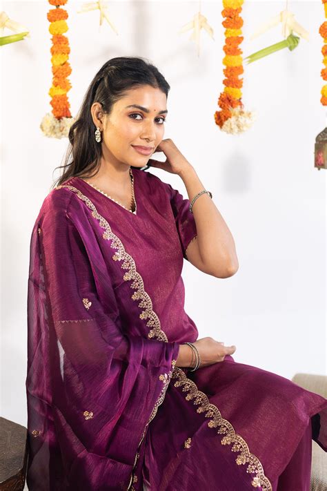 Laya 3 Piece Suit Set Radheys