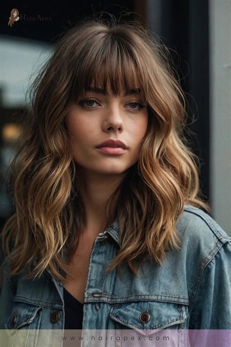 33 Flattering Haircuts For Wavy Hair Textures