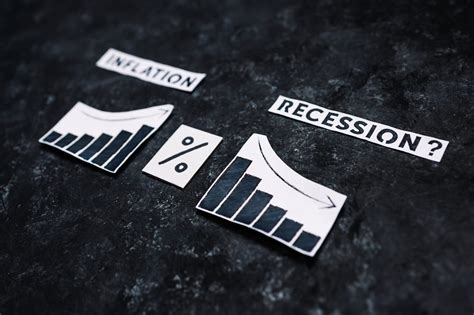 What Is The Difference Between Inflation And A Recession